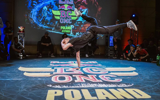 Gregory na jednej scenie z Joka/Kaliber 44 - Blog | UrbanCity